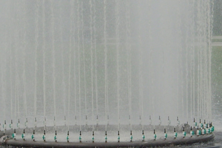 Floating Spray Ring Fountains - Delta Fountains